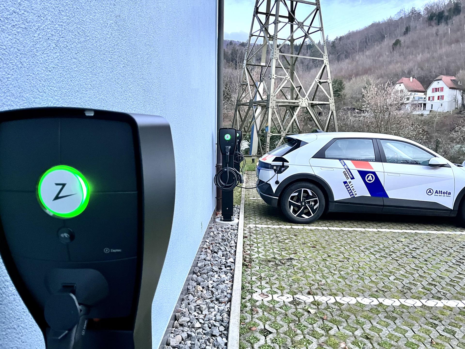 Ausbau der Ladeinfrastruktur für E-Autos von Mitarbeitern | ALTOLA